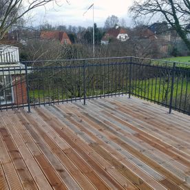 Franske Altaner og Balkon værn i klassisk Smedejern fra Smith & Co.